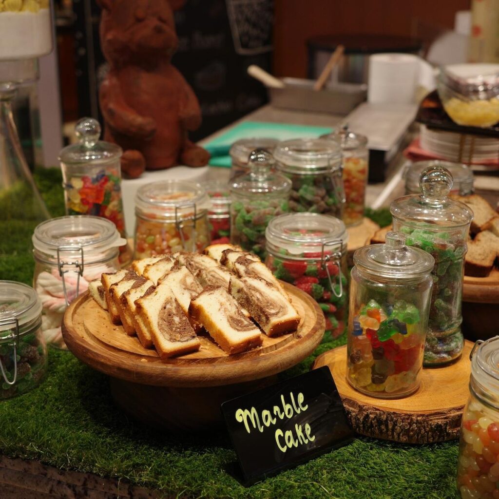 circles event cafe review menu price update 2026