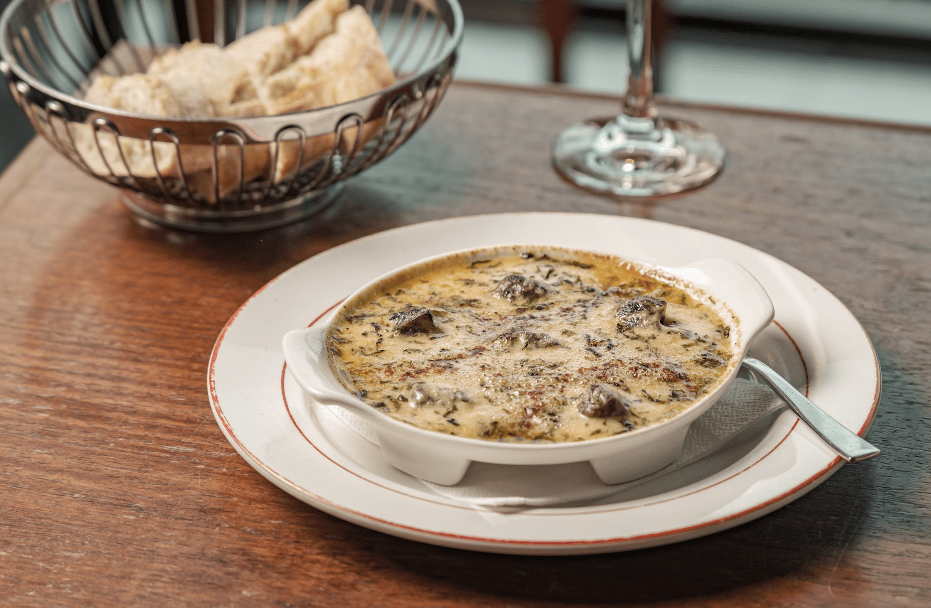 L'Entrecôte Customs House Review & Menu Price Update 2026